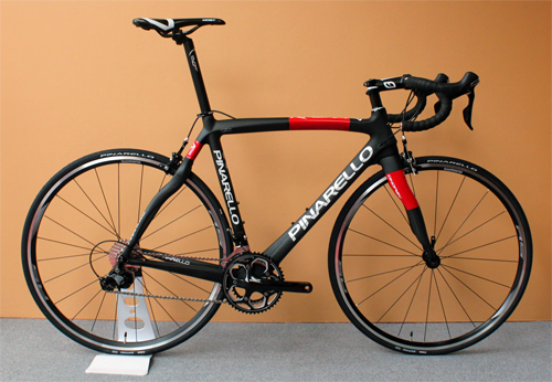 【2015START!】トップモデルの遺伝子を受け継いだPINARELLO RAZHA | お知らせ | ストラーダバイシクルズ