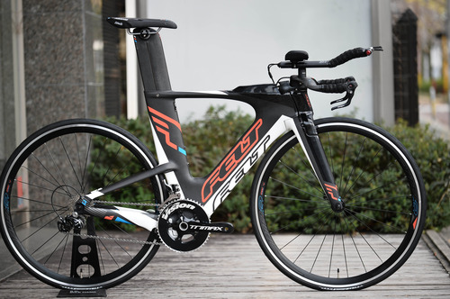 FELTのメソッドを凝縮したトライアスロンバイク～FELT IA3～入荷しました！ | お知らせ | ストラーダバイシクルズ