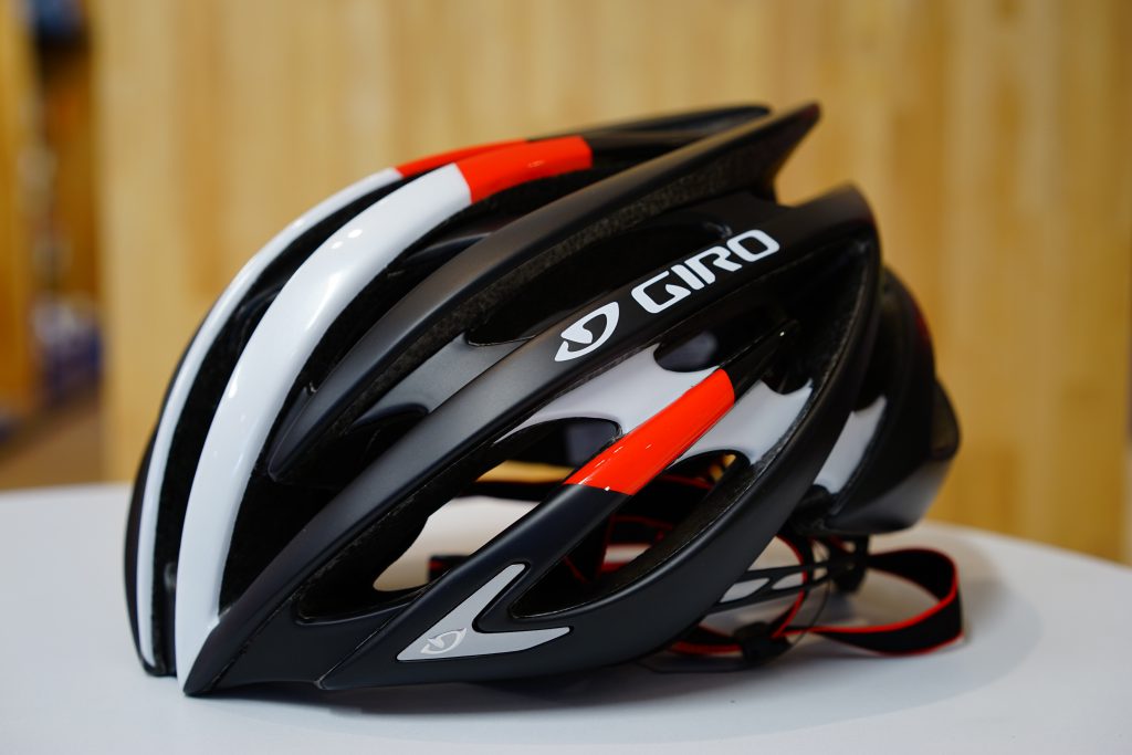 GIROヘルメットの最軽量モデル、「AEON」がアジアンフィットになって登場！ | お知らせ | ストラーダバイシクルズ